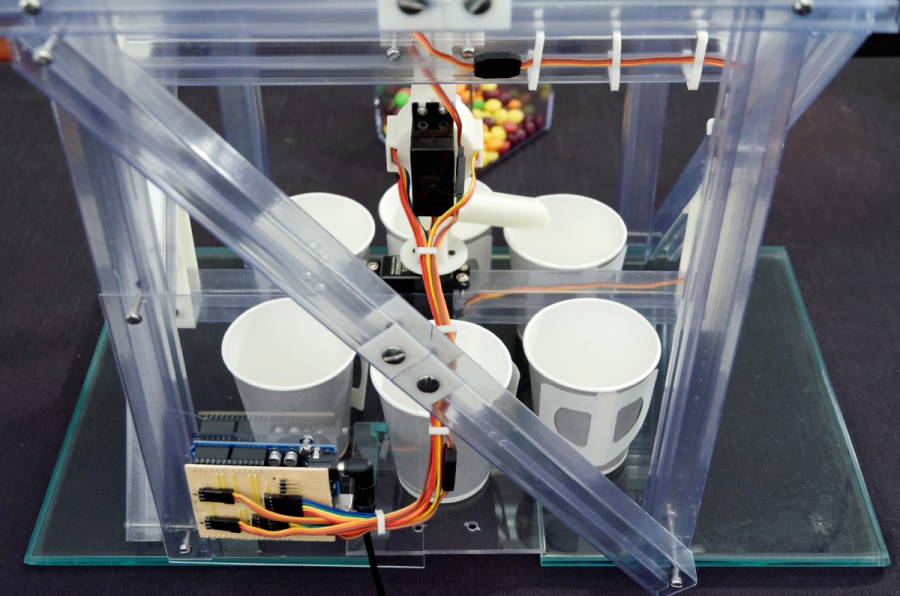 Skittles M&M's Sorting Machine - ivc wiki